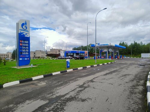 Benzin istasyonu Gazpromneft, Cherepovets, foto