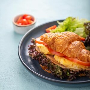 French Bakery (The Onyx Tower 2, The Onyx, Al Thanyah 3, Al Thanyah, Hadaeq Mohammed Bin Rashid, Dubai), ekmek fırını  Dubai'den