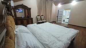 7 Days Homy Home (Darxon koʻchasi No:15/11, Mirzo Ulugbek District, Asaka Mahallah), otel  Taşkent'ten