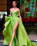 Michael Cinco (Building 4, Design District, Zaabeel 2, Dubai), giyim mağazası  Dubai'den