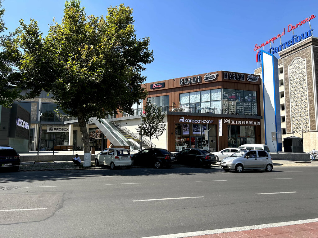 Kuyumcular Roberto Bravo, Taşkent, foto