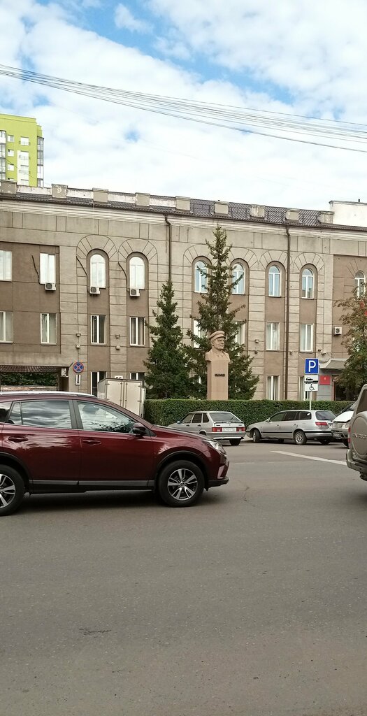 Anıt, heykel Сергей Миронович Киров, Krasnoyarsk, foto