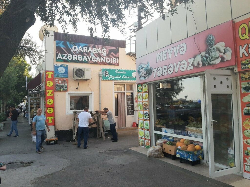 Toptan sebze ve meyve satışı Meyvə tərəvəz, Bakü, foto