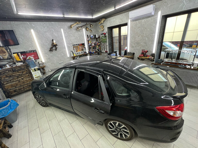 Araç camlarının renklendirilmesi Tinted car Windows, Krasnodarski krayı, foto