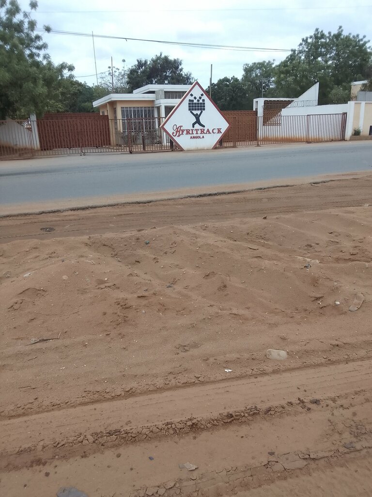 i̇nşaat firmaları Afritrack Angola, Loanda, foto