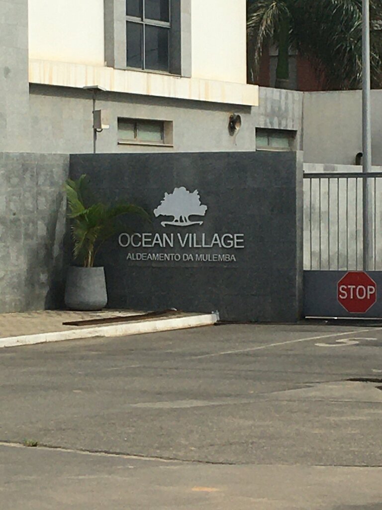 Yurtlar Condomínio Ocean Village, Loanda, foto