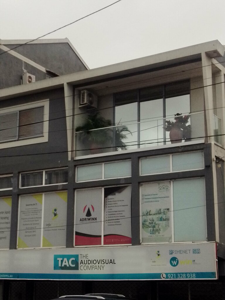 Telekomünikasyon firmaları Tac, Loanda, foto
