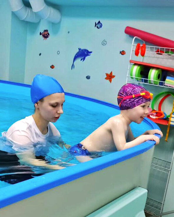 Yüzme havuzları Osminogki, Kopeysk, foto