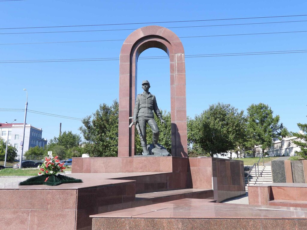 Anıt, heykel Воинам-интернационалистам, Krasnoyarsk, foto