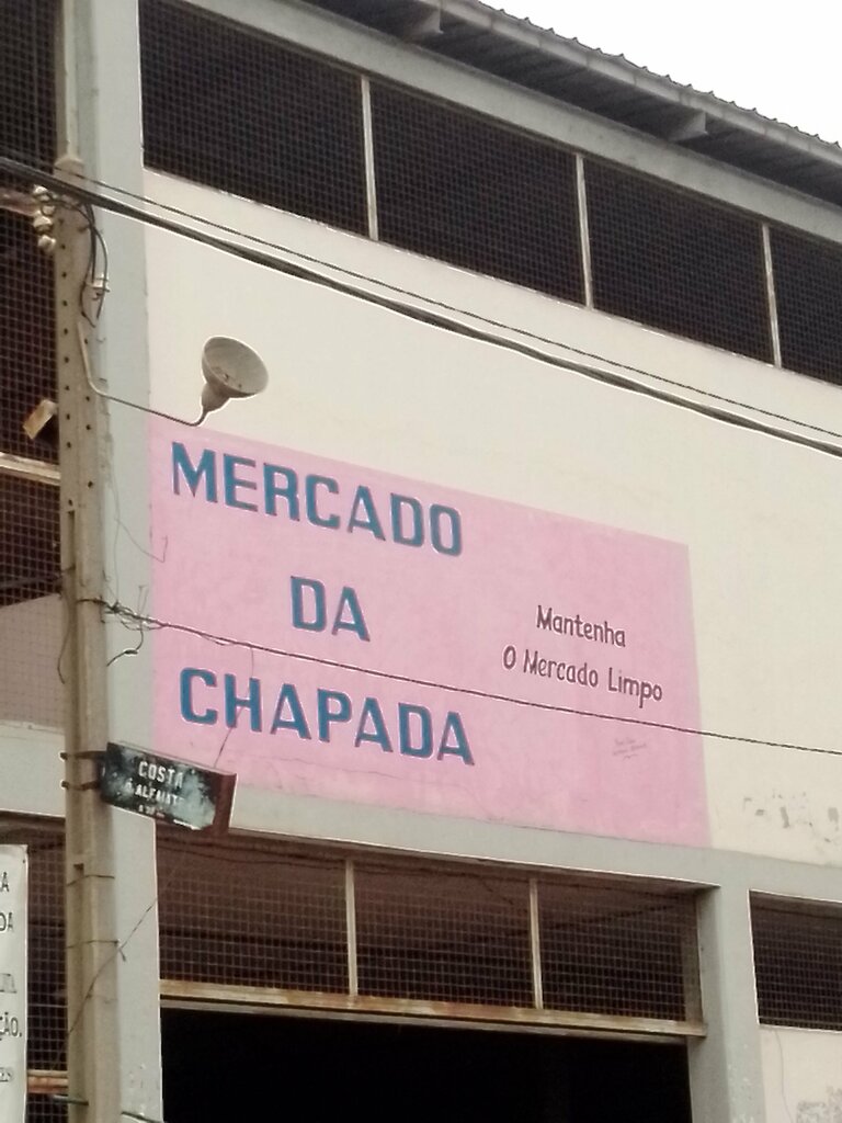 Gıda pazarı Mercado da Chapada, Loanda, foto