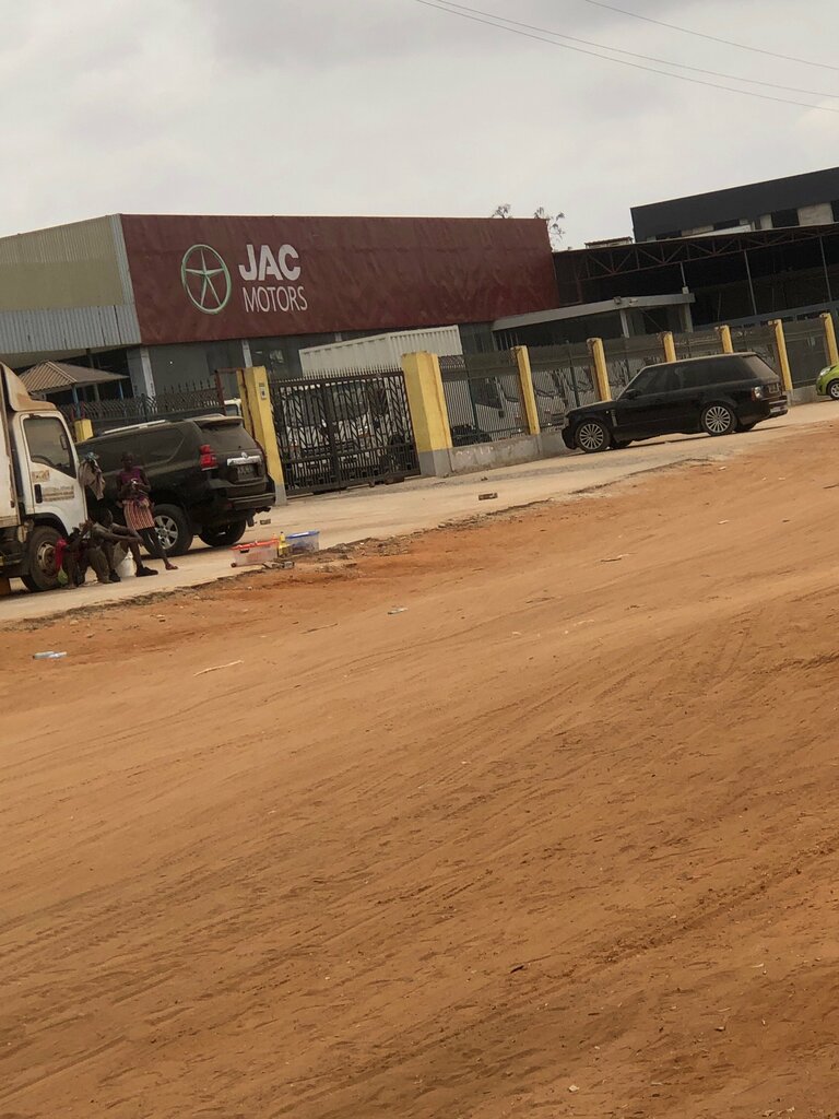 Otomobil servisi Jac Angola Automobile Company, Loanda, foto