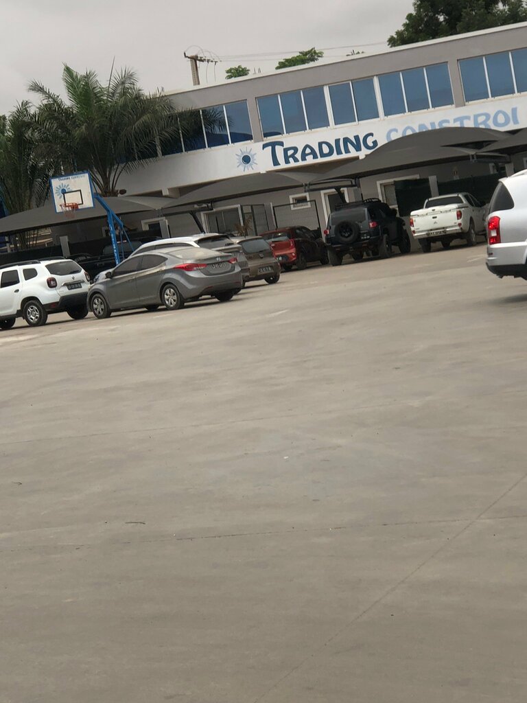 Yapı mağazası Trading Constroi, Loanda, foto