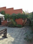 Gostevoy dom Albatros (Vishnyovy pereulok No:5, stanitsa Golubitskaya), otel  Krasnodarski krayından