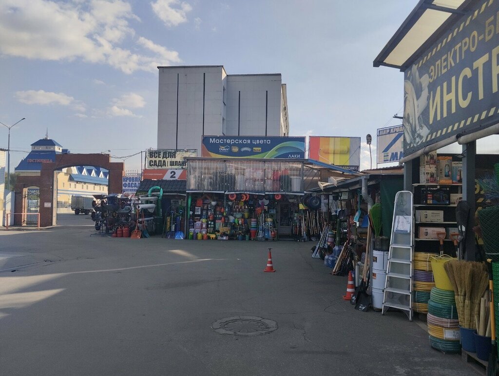 Boya ve cila malzemeleri üretim ve satış yerleri Мастерская цвета, Çeliabinsk, foto