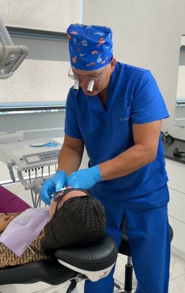 Özel ağız ve diş sağlığı klinikleri ve muayenehaneleri First Space, Stavropol, foto