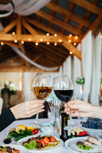 Vivaldi (Luchistaya ulitsa No:9), restoran  Yujnouralsk'tan