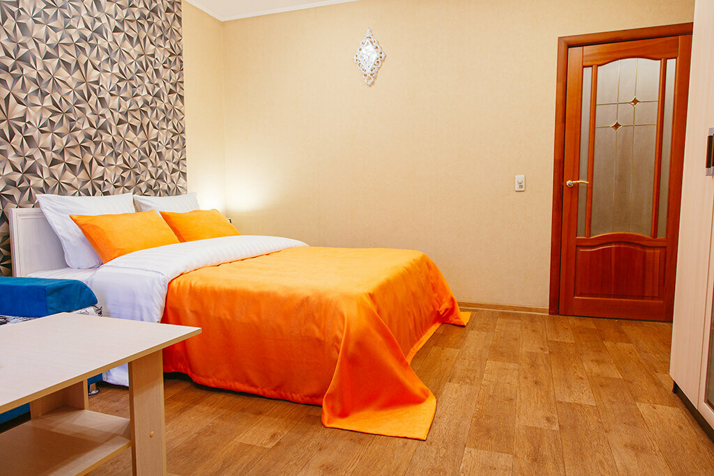 Kısa süreli konaklama Пять Звёзд на Восточный 6/4А, Novy Urengoy, foto