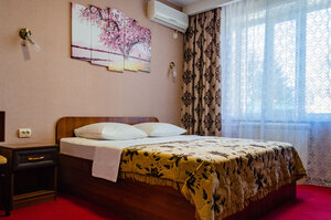 Vostok 2000 (ulitsa Serysheva No:3/1, Belogorsk), otel  Belogorsk'tan