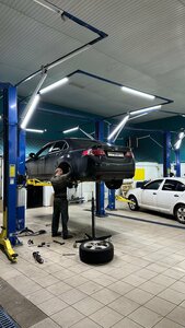 Signal Service (Oktyabrskaya Street No:22с17), otomobil servisi  Ulyanovsk'tan