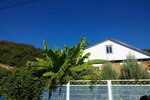 Gostevoi dom kedr (ulitsa Gogolya No:17, posyolok Kamennomostskiy), resort oteller, tesisler  Adıge Cumhuriyeti'nden