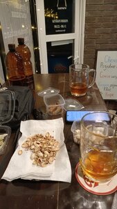 Берлога (Bresckaja voblasć, Pinsk, ulitsa Ilyina), kafe  Pinsk'ten