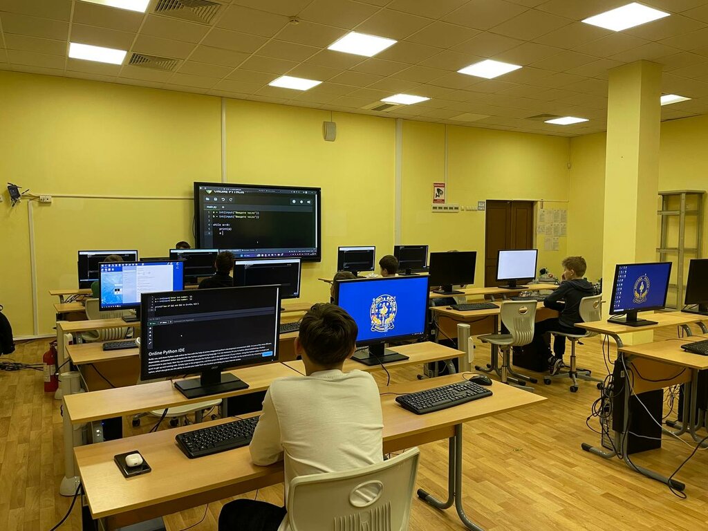 Eğitim merkezleri Hackerson, Moskova, foto