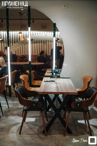 Promenad (Teatralnaya Street No:14), kafe  Kaluga'dan