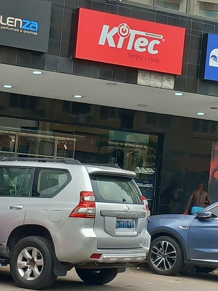 Elektronik eşya mağazaları Kitek, Loanda, foto