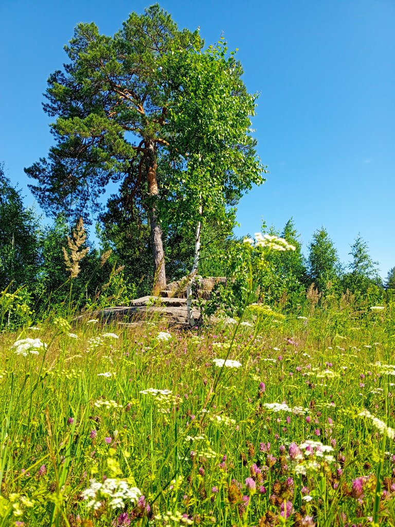 Dağ zirvesi Mountain peak, Yekaterinburg, foto