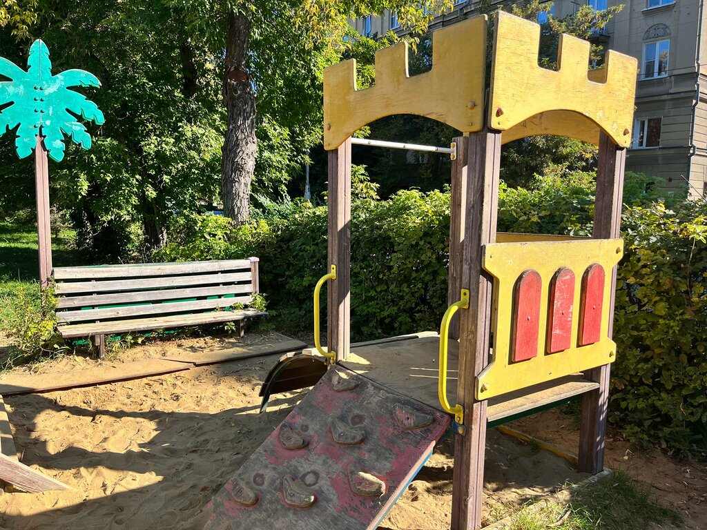 Oyun alanı Playground, Magnitogorsk, foto
