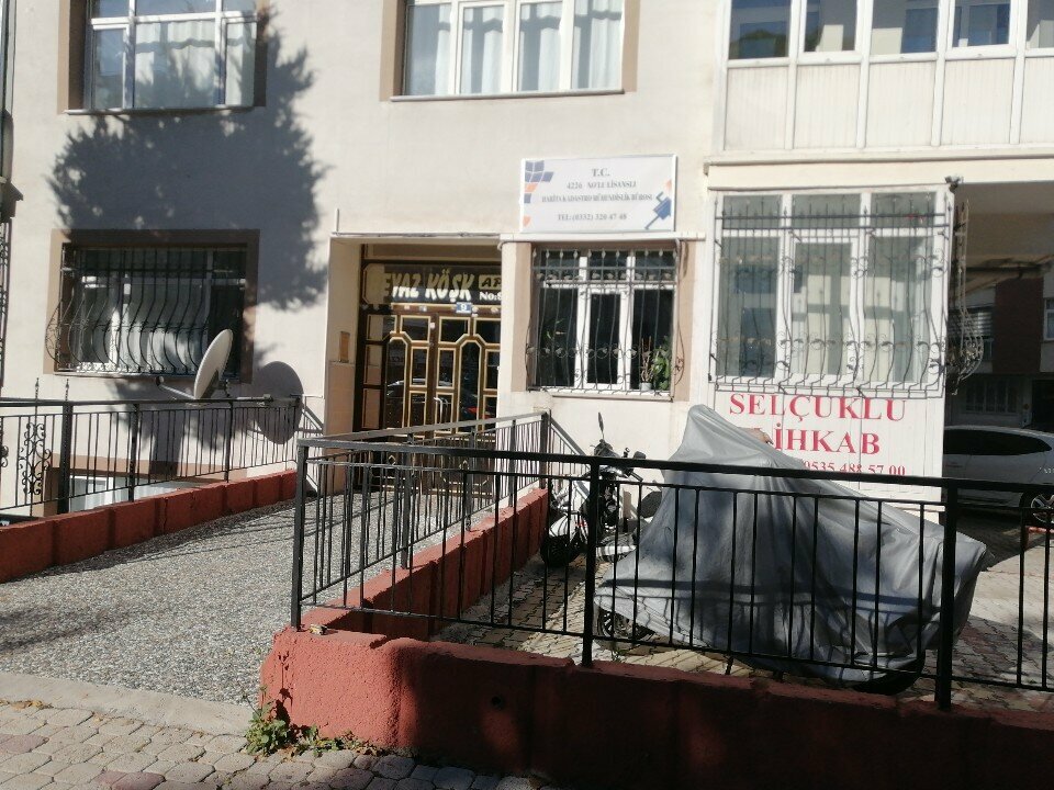 Apartman kompleksi Beyazköşk Apartmanı, Konya, foto