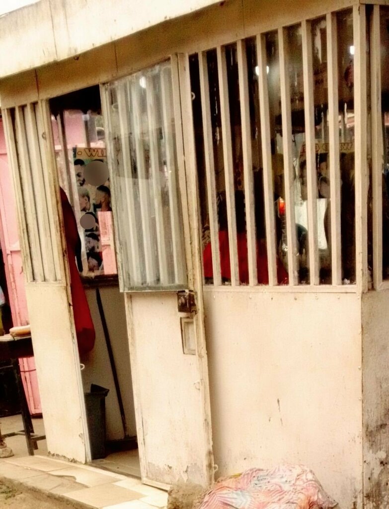 Berberler Barbearia, Loanda, foto
