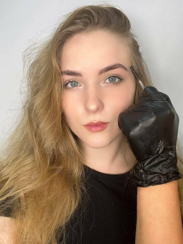 Kaş ve kirpik salonu Аура бровей, Saint‑Petersburg, foto