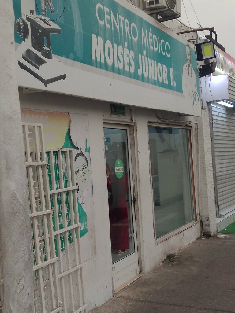 Tıp merkezleri ve klinikler Centro medico Moisés junior, Loanda, foto