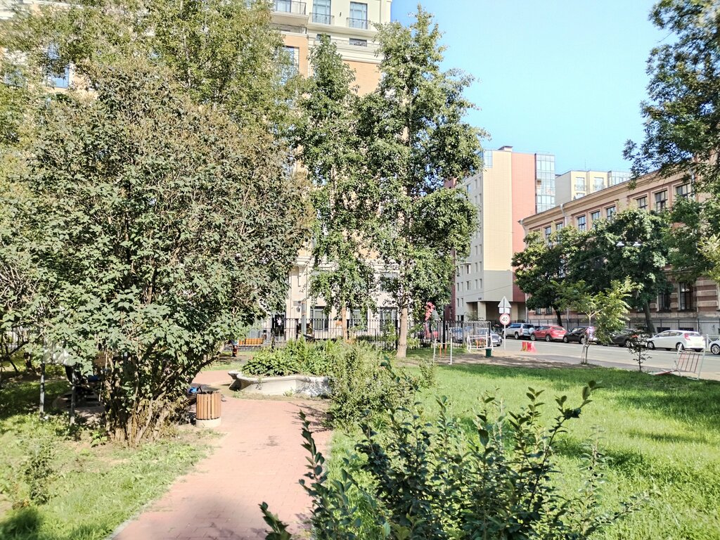 Kültür ve eğlence parkları Yuriya Senkevicha Square, Saint‑Petersburg, foto