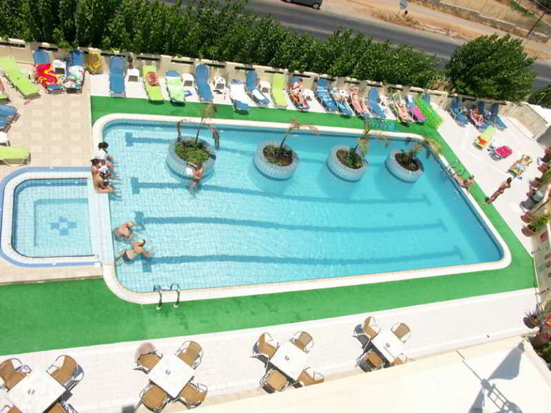 Otel Nikos Hotel, Dünya, foto