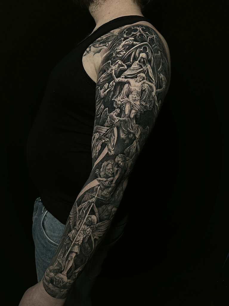 Dövmeciler Ferrum, Moskova, foto