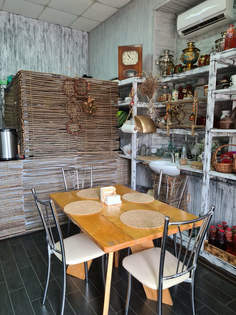 Kafe Дворик, Gudauta, foto