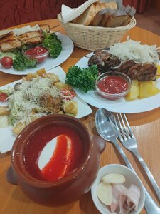 Beryozovaya roshcha (Moscow Highway No:14), restoran  Tver'den