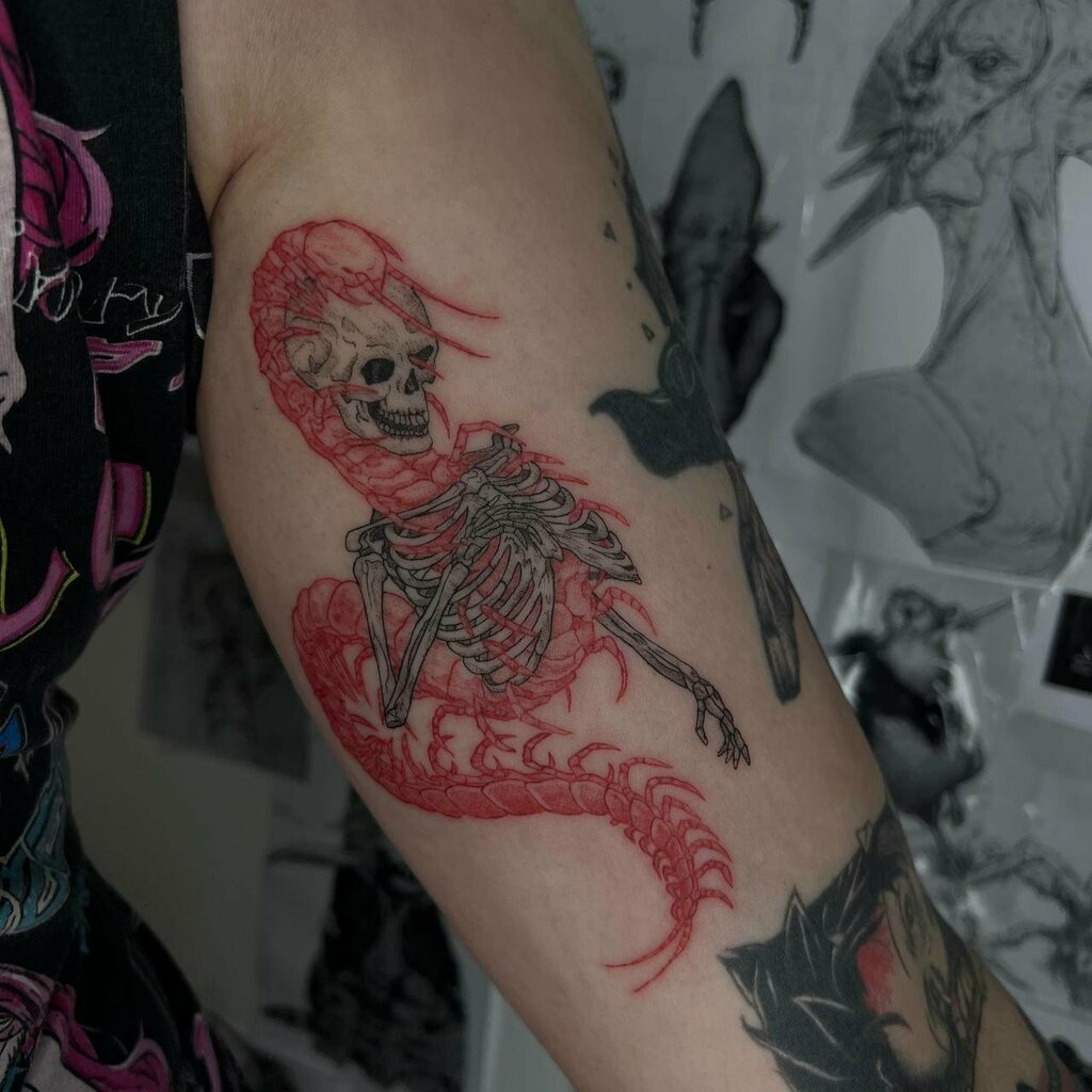 Dövmeciler Gloom. tattoo, Saint‑Petersburg, foto