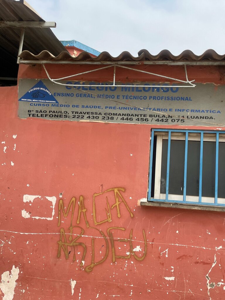 Ortaokul Colégio Milingo, Loanda, foto