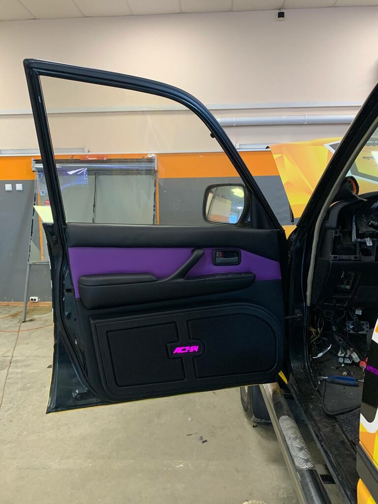 Oto ses sistemleri На Звуке, Novosibirsk, foto