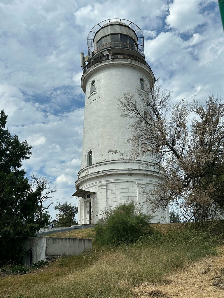 Turistik yerler Yenikalsky Lighthouse, Kerç, foto