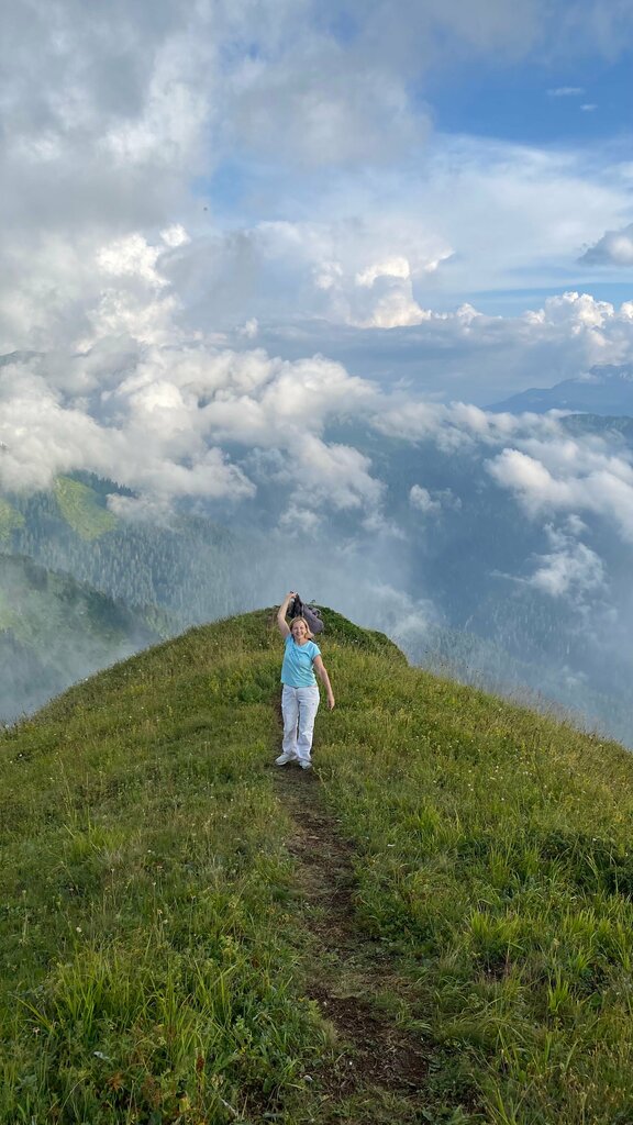 Dağ zirvesi Lysaya Mountain 2111 meters, Soçi, foto