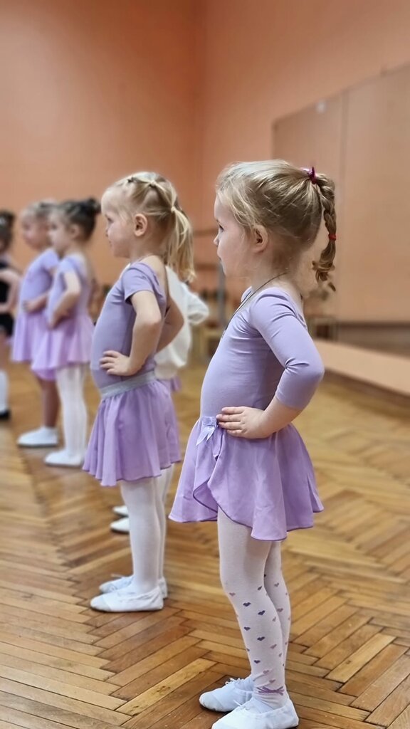 Dans okulları Detki v baletkah, Moskova, foto