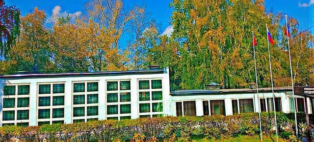 Ortaokul Shkola № 1, Lobnia, foto