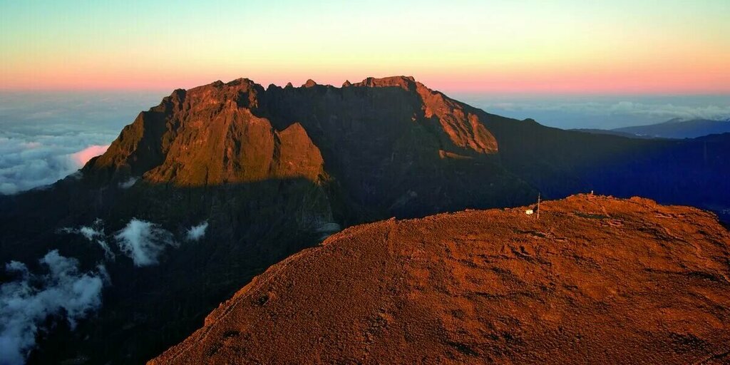 Dağ zirvesi Piton des Neiges 3069 meters, Reunion, foto