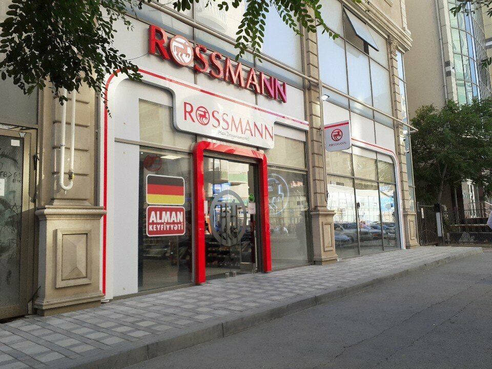 Ev temizlik ürünleri Rossmann, Bakü, foto