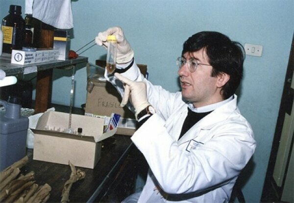 Bilim araştırma enstitüsü Cibn. Basic Research Center in Neurogenetics, Lima, foto