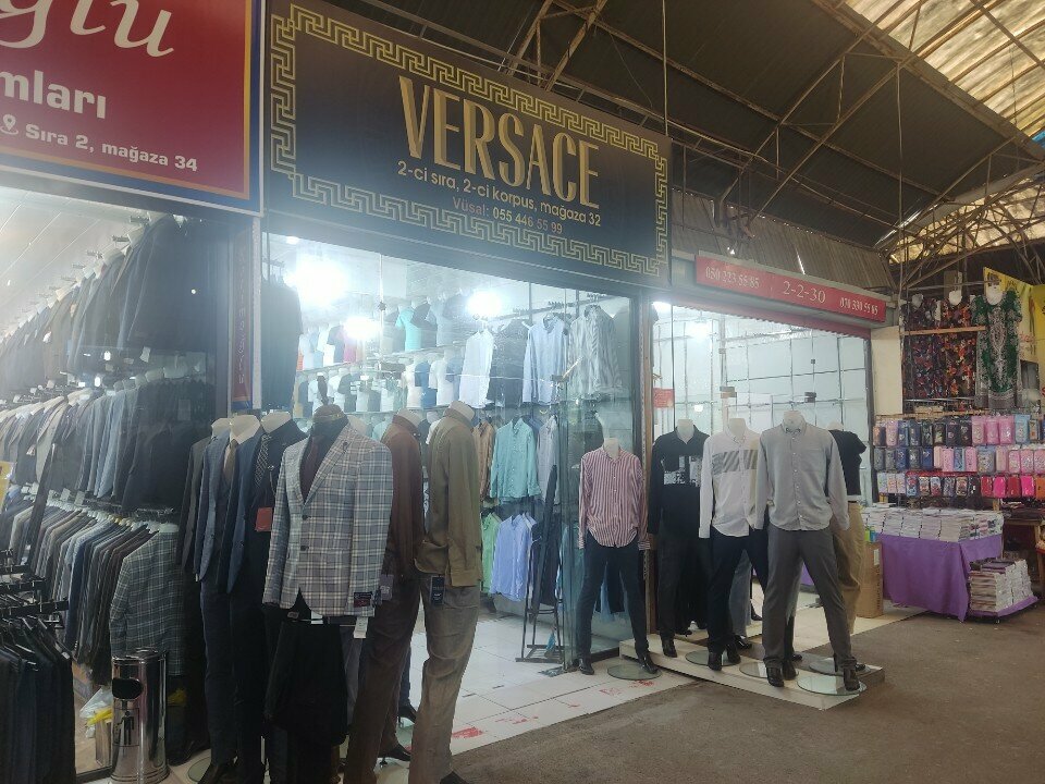 Giyim mağazası Versace, Bakü, foto
